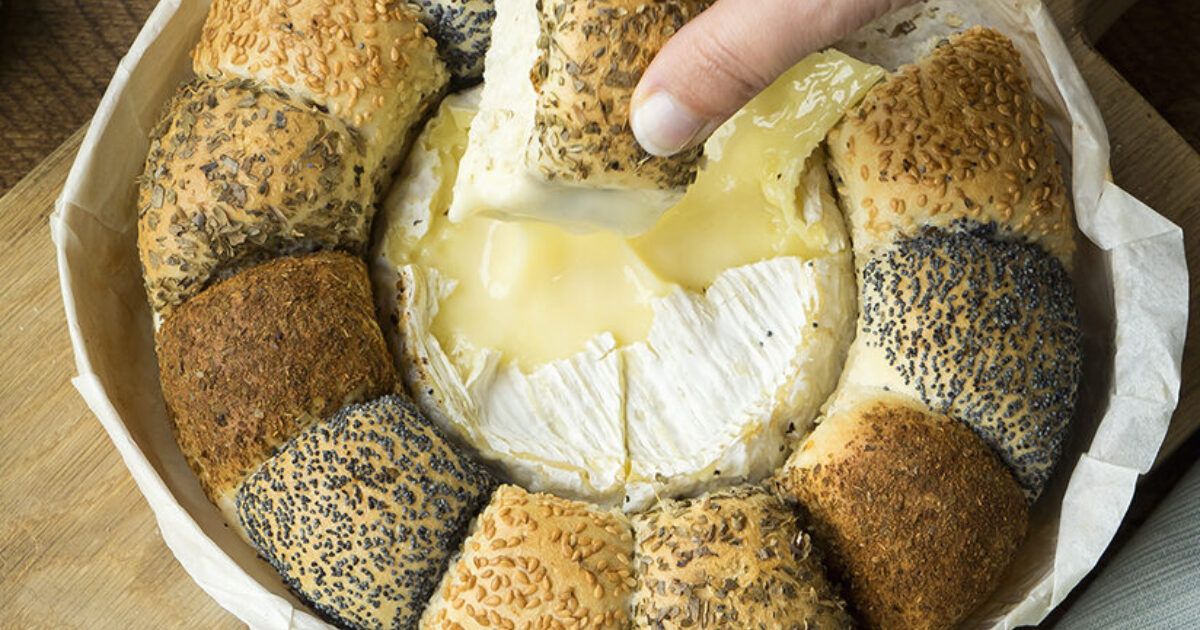 Tear 'n share: Fleur de Camembert | Diversi Foods